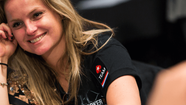 Fatima Moreira de Melo | Consigli per giocare il tuo primo torneo Live ...